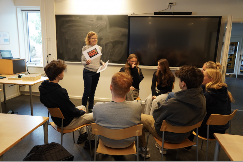 Dialog og dannelse på skemaet – Gammel Hellerup Gymnasium